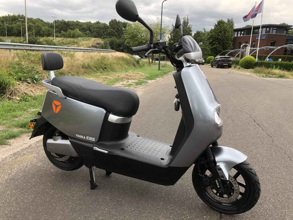 Yadea E8s 45km ELECTRISCHE scooter 20 jaar de beste NIEUW - Vds Twee ...